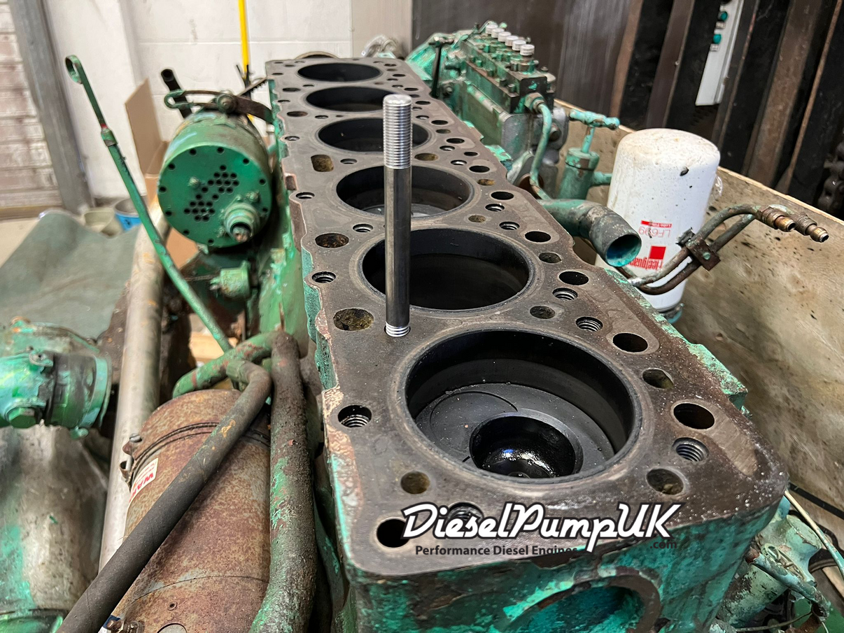 Ford Dorset 2704et Head Stud Kit – DieselPumpUK Shop